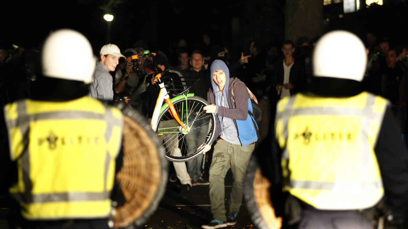 Vijf jaar na Project X Haren, hoe kon het zo mis gaan? | NOS