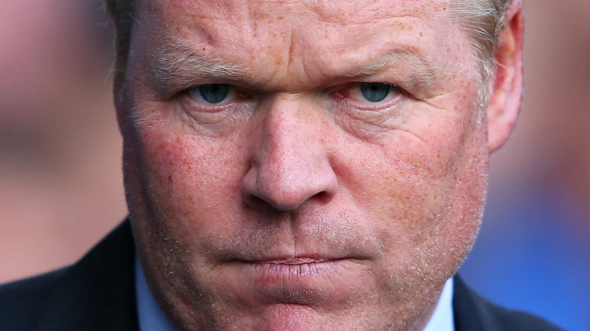 Everton zet Ronald Koeman op straat