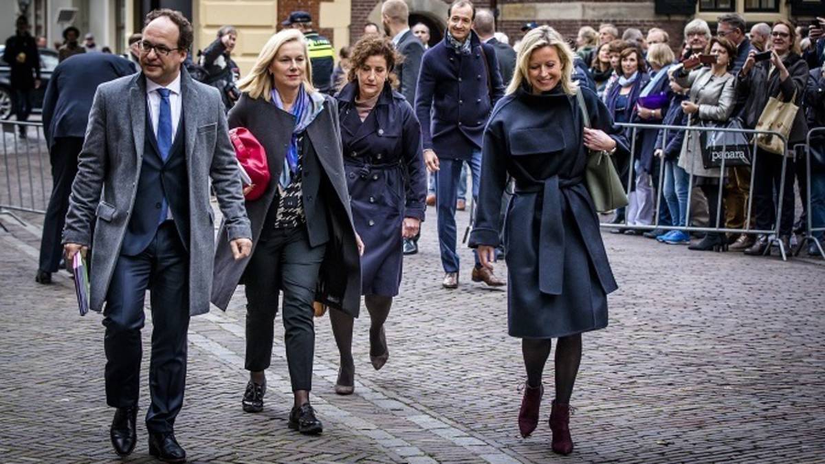 Etentje en kennismaking ministers kabinet-Rutte III