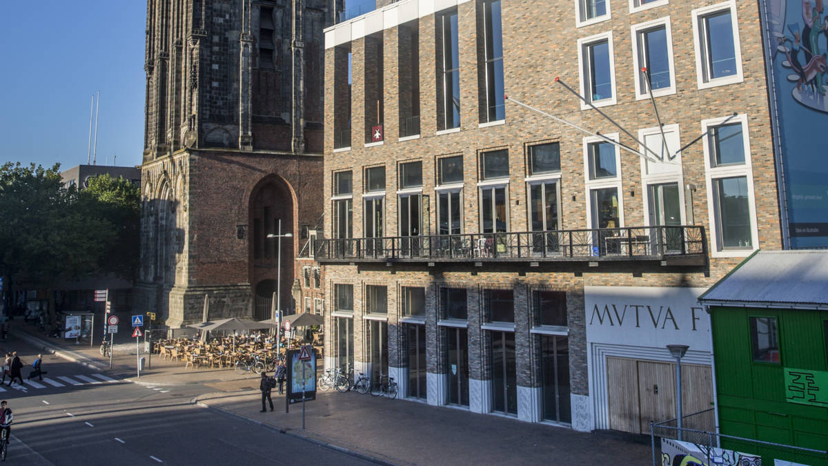 Eis 180 uur werkstraf en 1 dag cel voor Vindicat-mishandeling Eis 180 uur werkstraf en 1 dag cel voor Vindicat-mishandeling