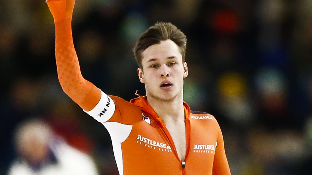 Bosker wint NK allround met overmacht