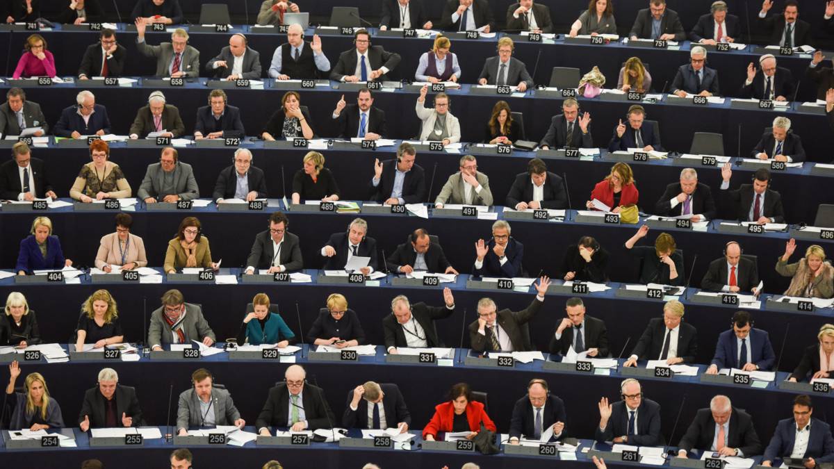 Europees Parlement levert zetels in, Nederland krijgt er drie bij