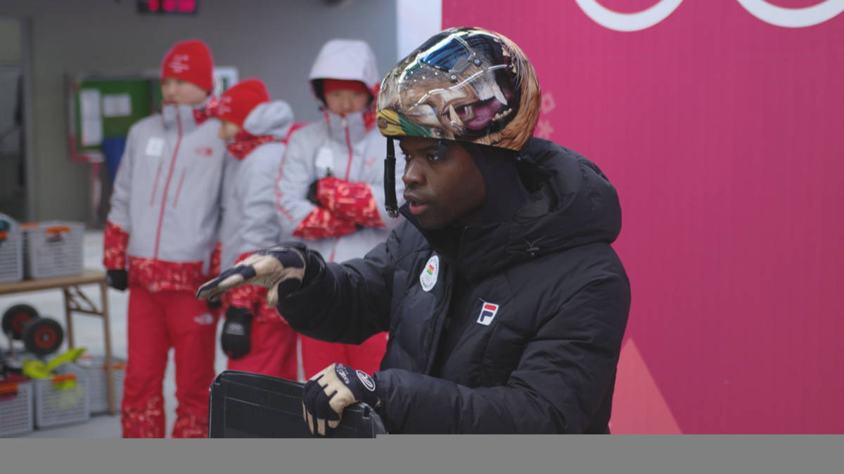 Akwasi Frimpong skeletont voor Ghana en Amsterdam-Zuidoost: 'Tsjakka'