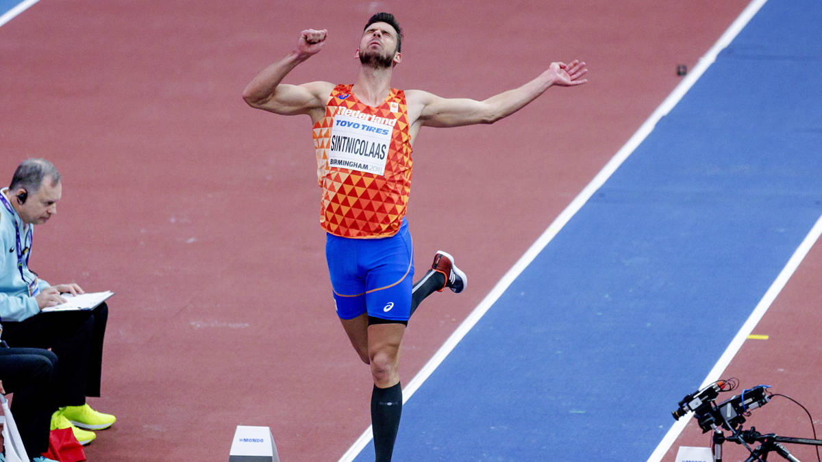 Meerkamper Sintnicolaas zakt weg na hoogspringen