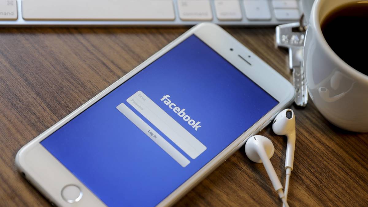 Facebook start campagne: hoe herken je nepnieuws?