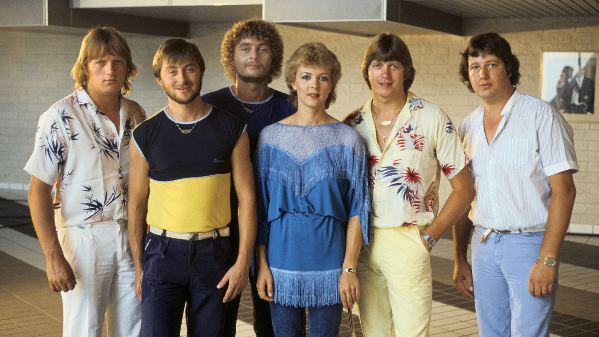 Oud-gitarist Cees Tol (70) van BZN overleden | NOS