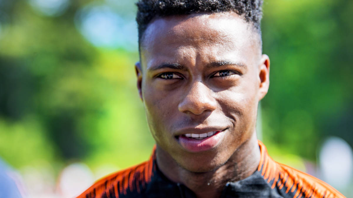 Promes had 'alles gewonnen in Rusland' en raadpleegde ook Sneijder