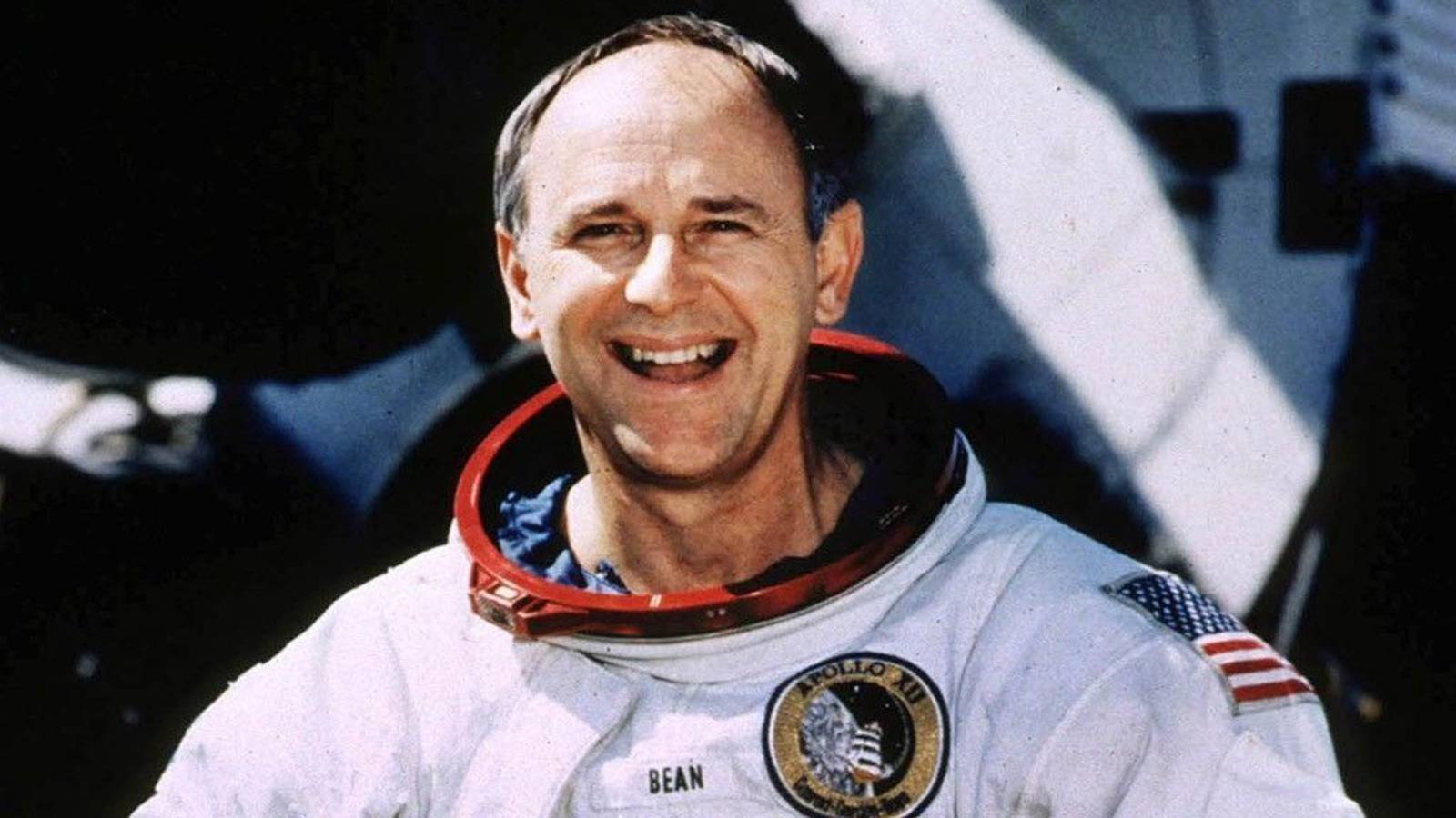Alan Bean, de vierde man op de maan, overleden | NOS
