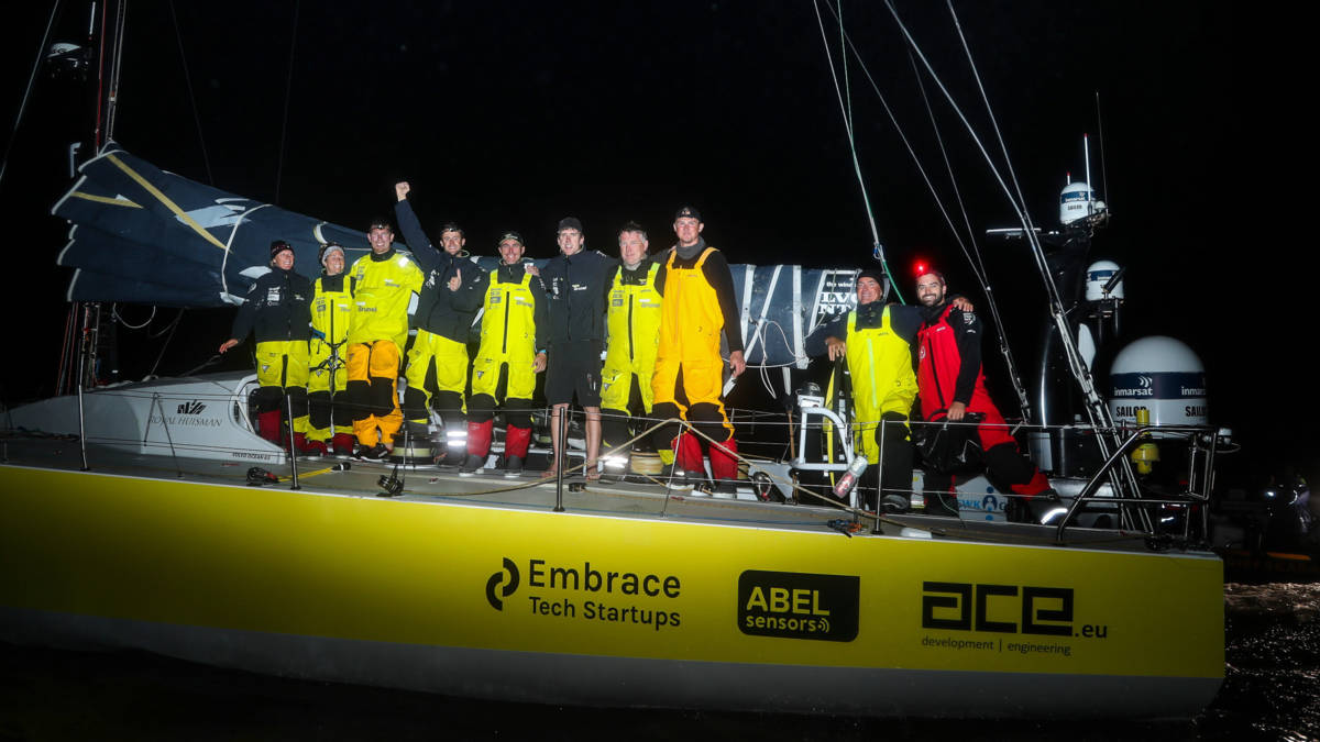 Team Brunel wint negende etappe Volvo Ocean Race