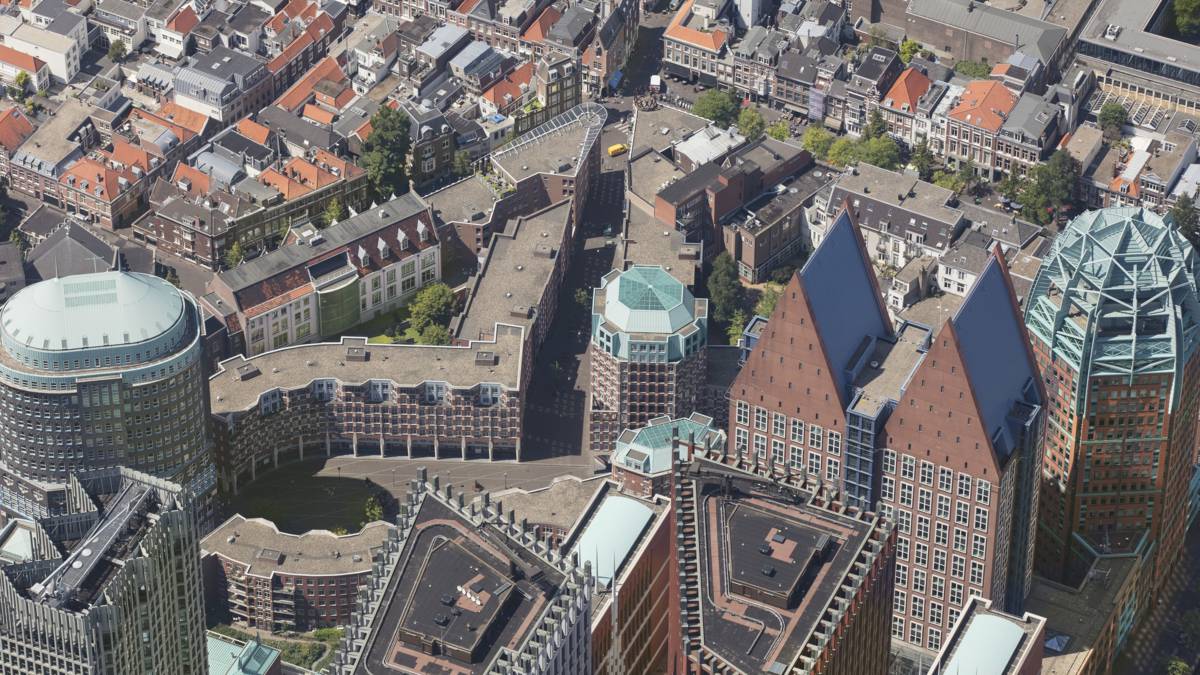 Sociale Zaken meest divers (maar wel in de laagste loonschaal)