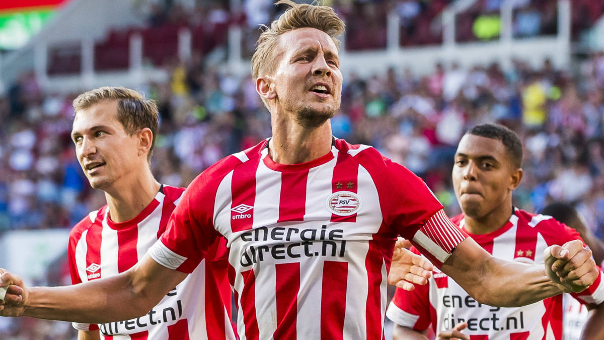 PSV sluit open dag af met knappe zege op Valencia