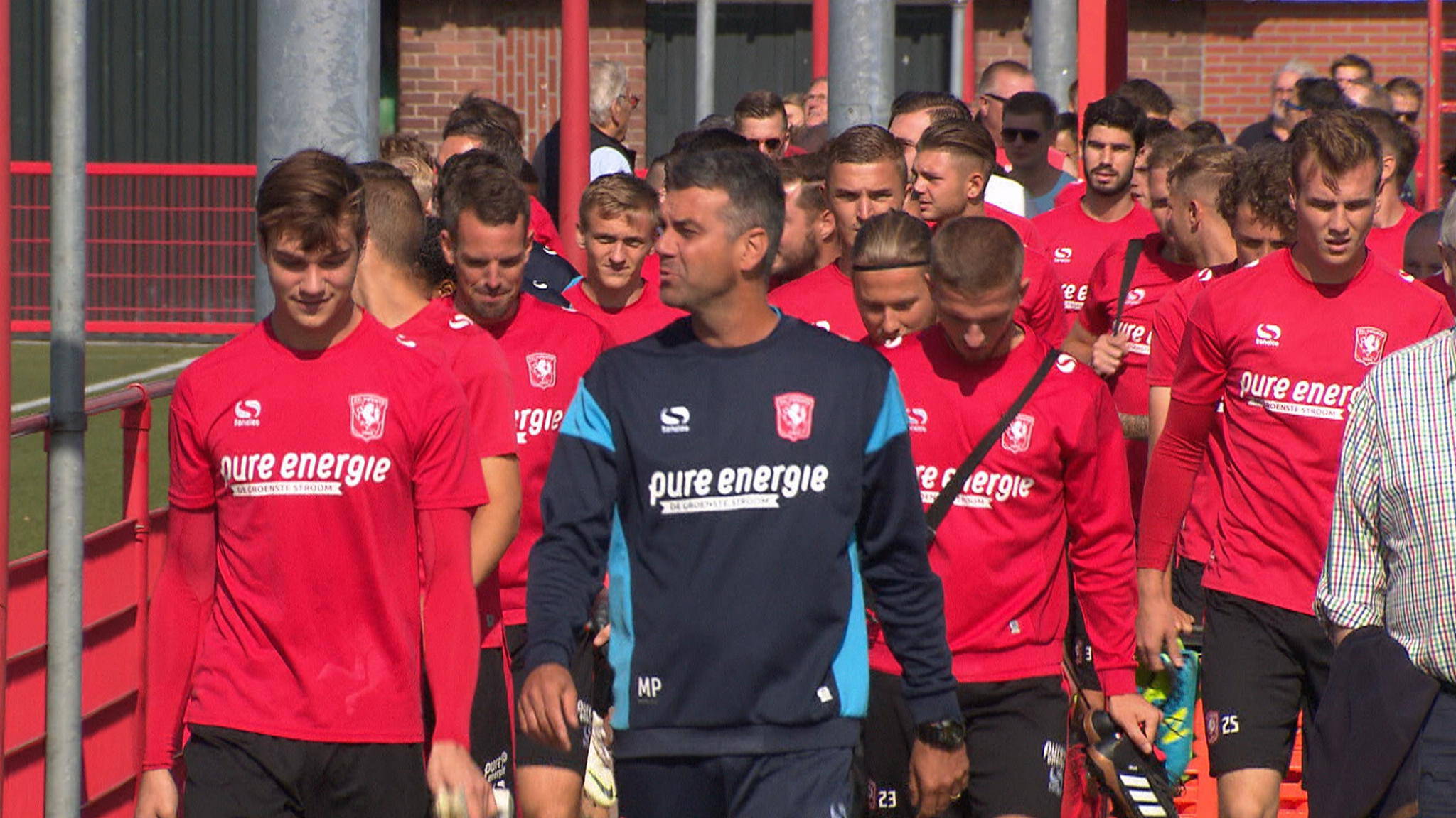 FC Twente kampioen? Eerst maar eens 'normaal doen' | NOS