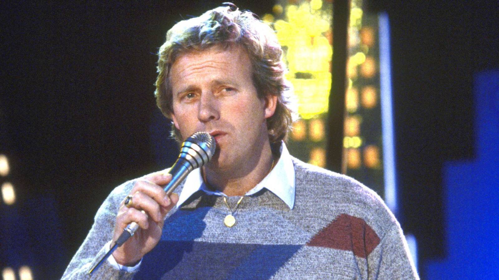 Volkszanger Koos Alberts overleden: 'Ik heb een prachtig leven gehad' | NOS