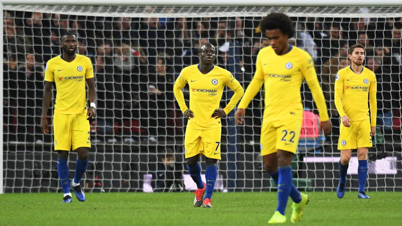 Spurs overklassen Chelsea in heerlijke topper, Liverpool blijft in ...