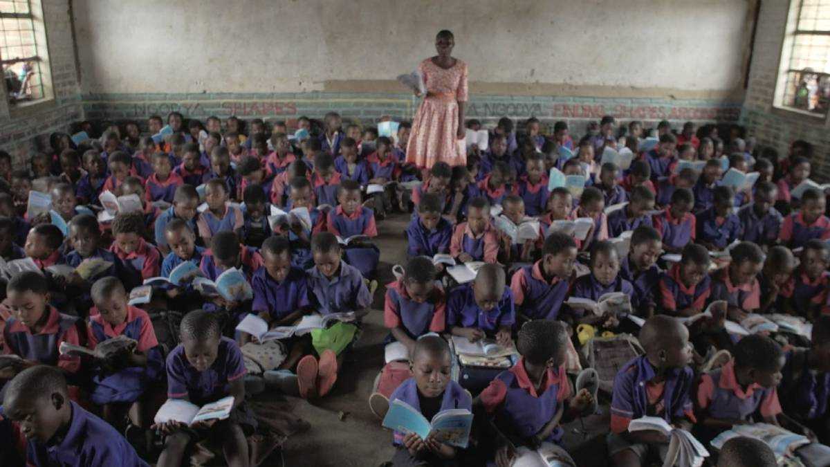 Op deze school zitten meer dan 200 (!) kinderen in één klas