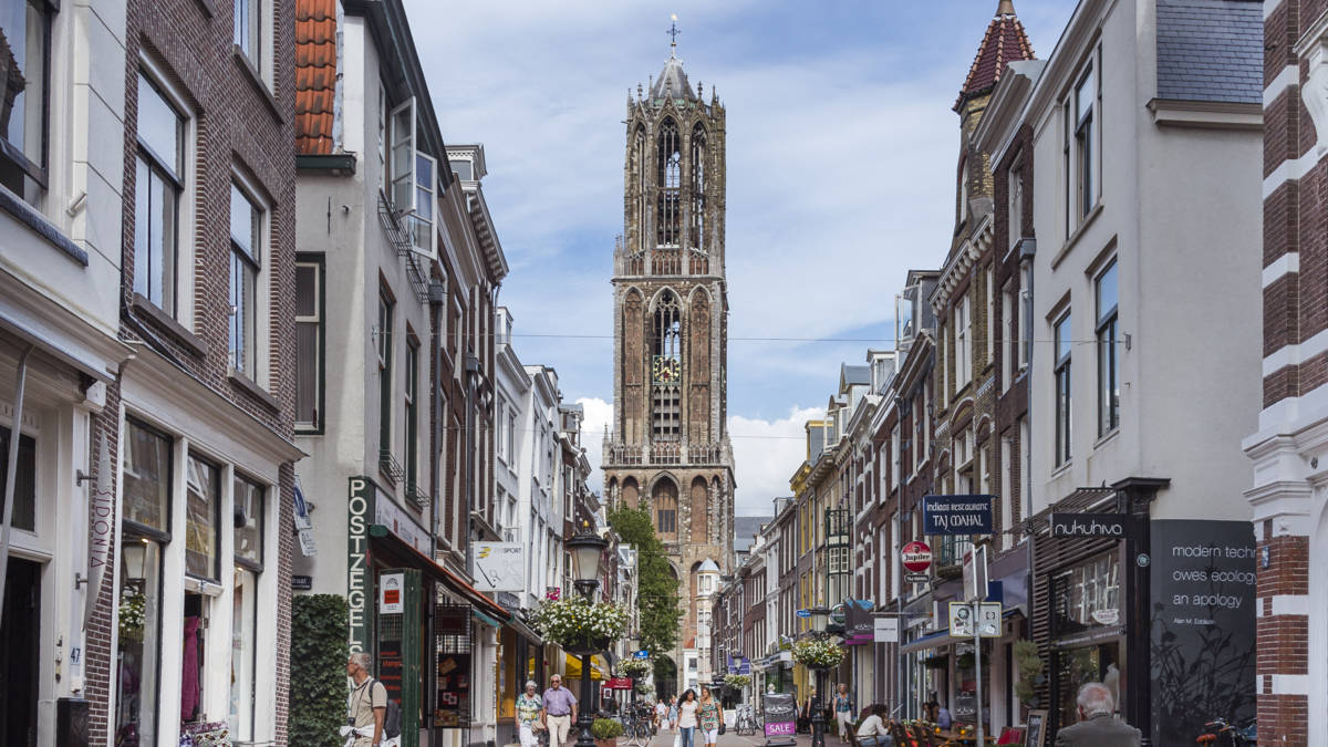 Drie vragen over de hoogste kerktoren van Nederland