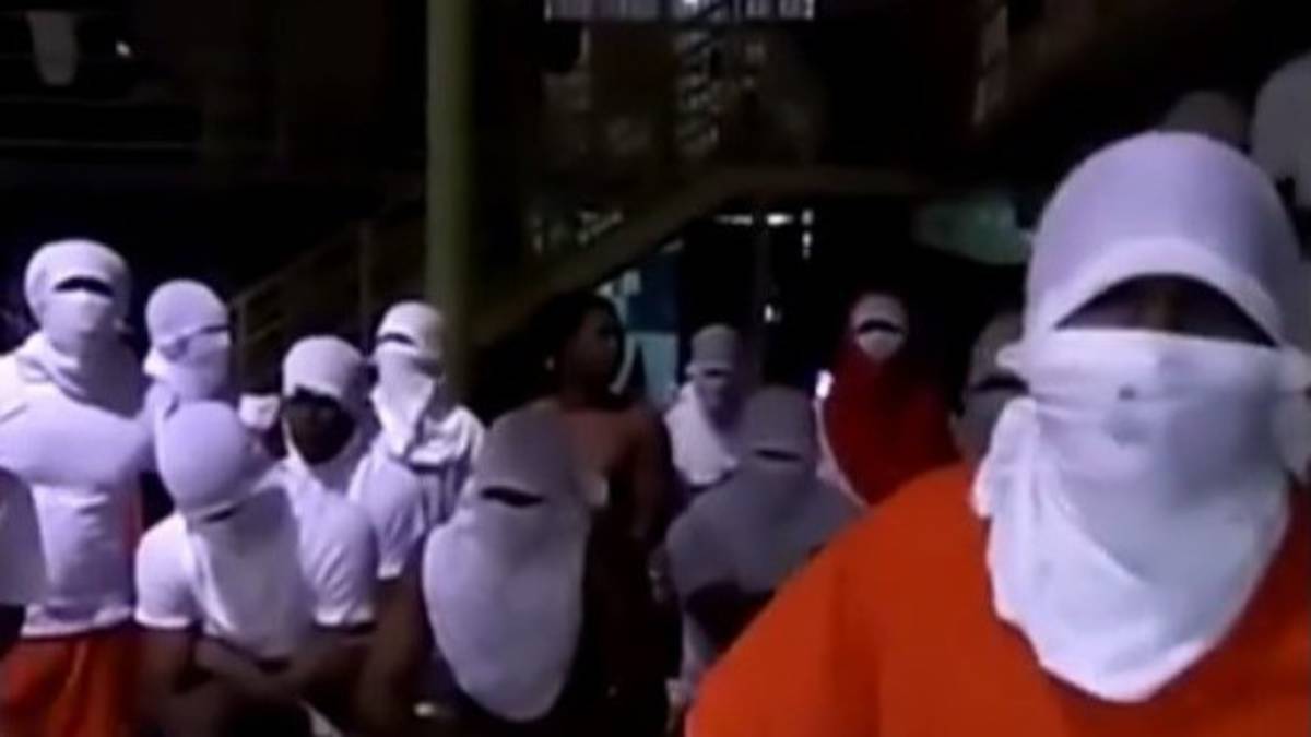 Gevangenen op Curaçao in opstand
