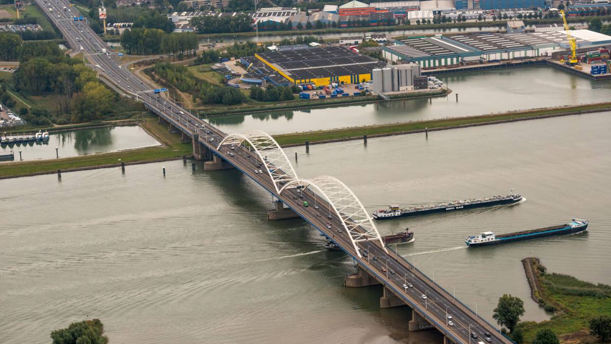'Miljarden nodig voor onderhoud bruggen en viaducten'