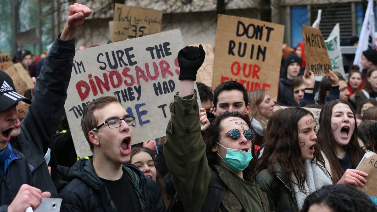 Meer dan 12.000 jongeren protesteren in Brussel voor het klimaat