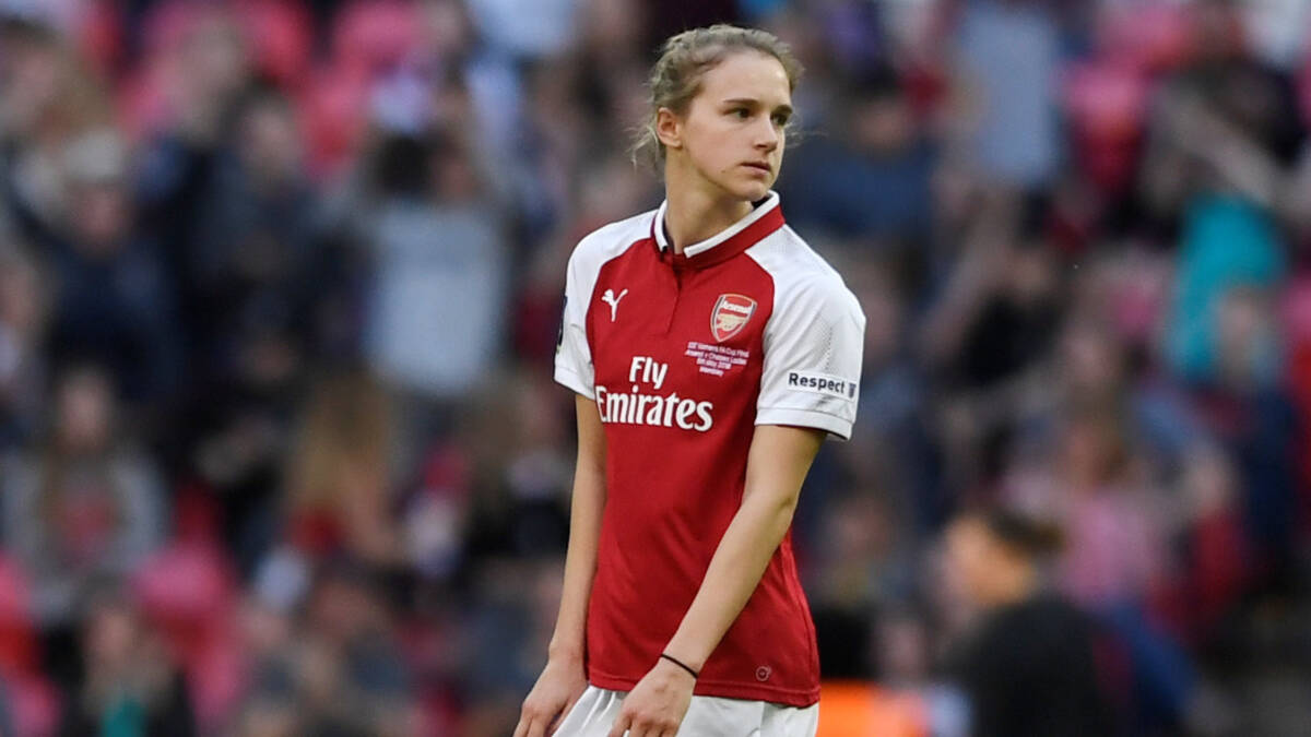 Miedema vestigt doelpuntenrecord in Engeland