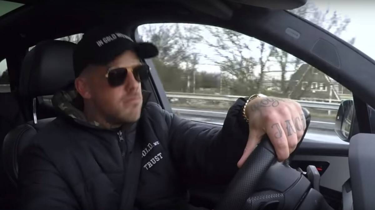 Politie boos op rapper Jebroer: 'Nog nooit zo'n schending van afspraken ...