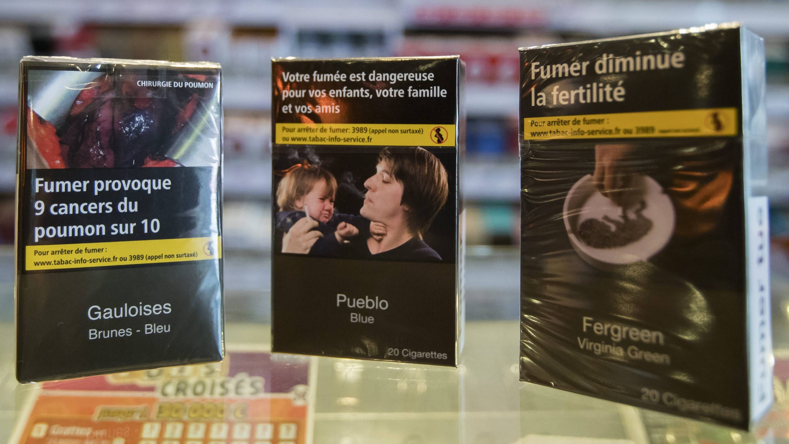 Sigaretten vanaf 1 januari 2020 alleen nog in 'saaie' verpakking | NOS