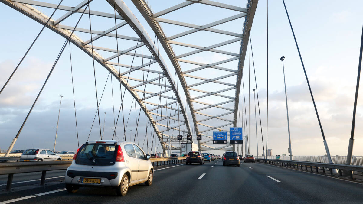 Advies: leg nieuwe oeververbinding aan in Rotterdam-Oost