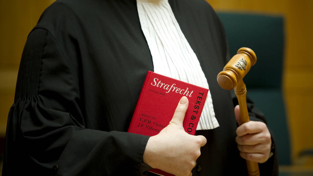 5 jaar cel voor stalken ex en brandstichting