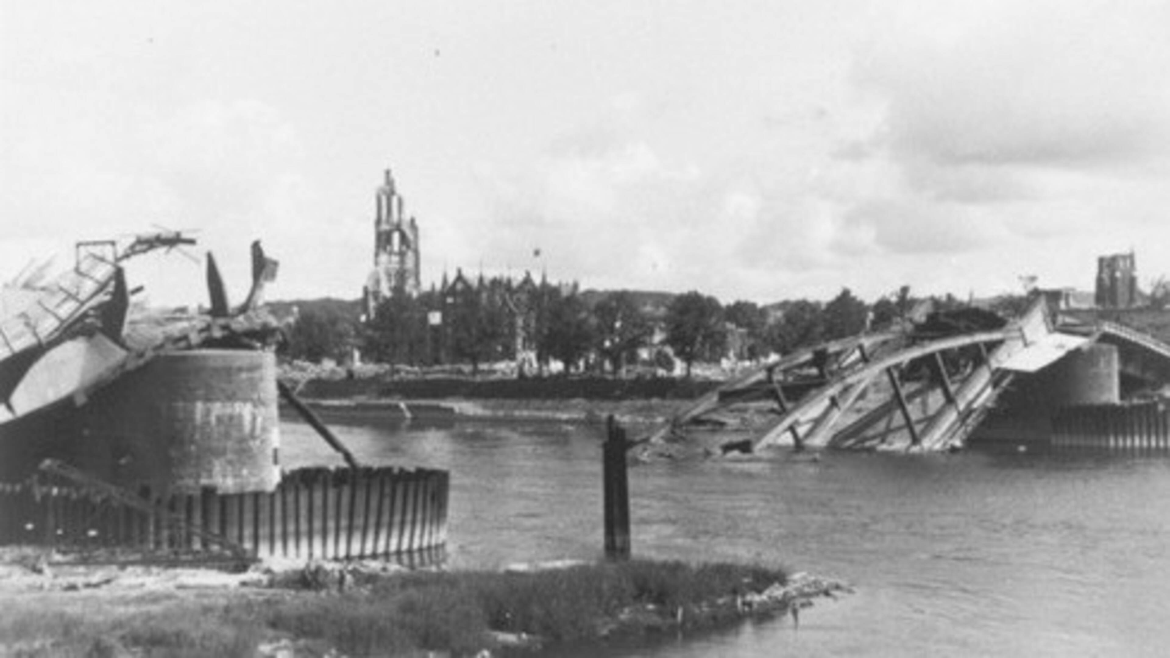 het bevrijdingsjaar | Arnhem en Oosterbeek nu decor voor oorlogsfilm | NOS