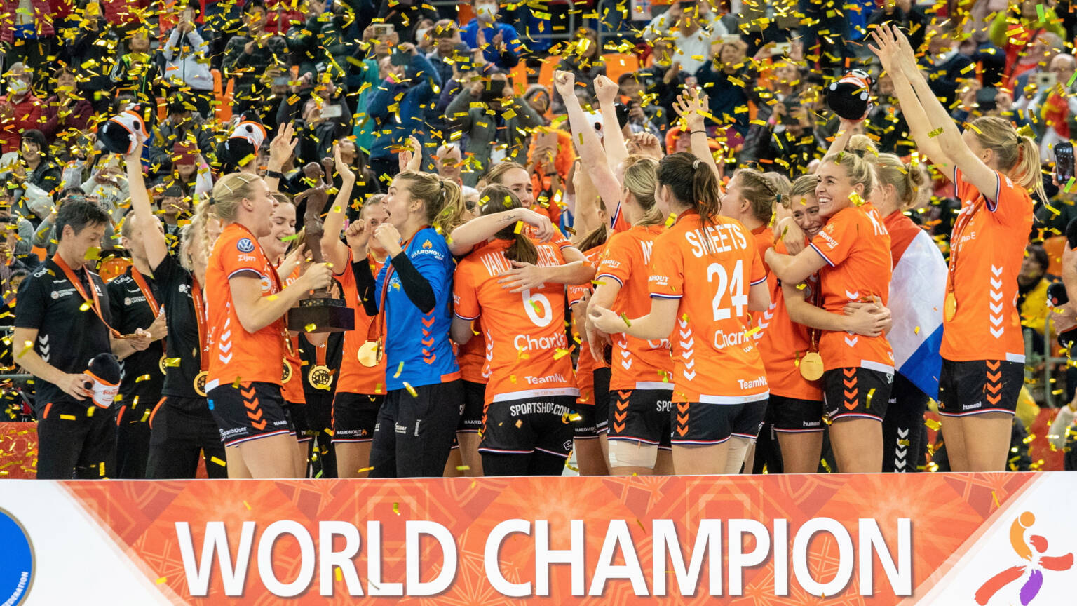 Handbalsters Met Kleine Oogjes Naar Nederland Was Mooi Feestje NOS handbalsters-met-kleine-oogjes-naar-nederland-was-mooi-feestje-nos