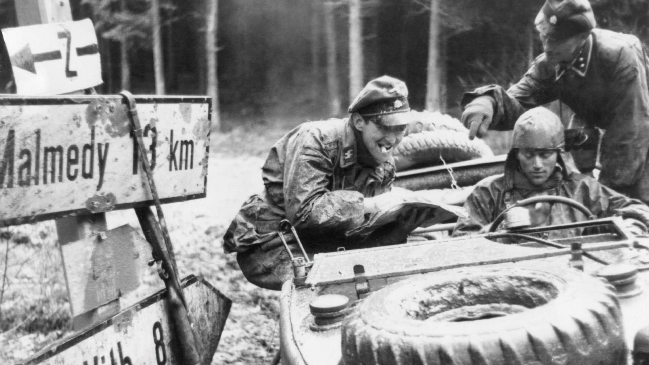 75 jaar bevrijding | Bloedbad onder krijgsgevangenen in Ardennen | NOS
