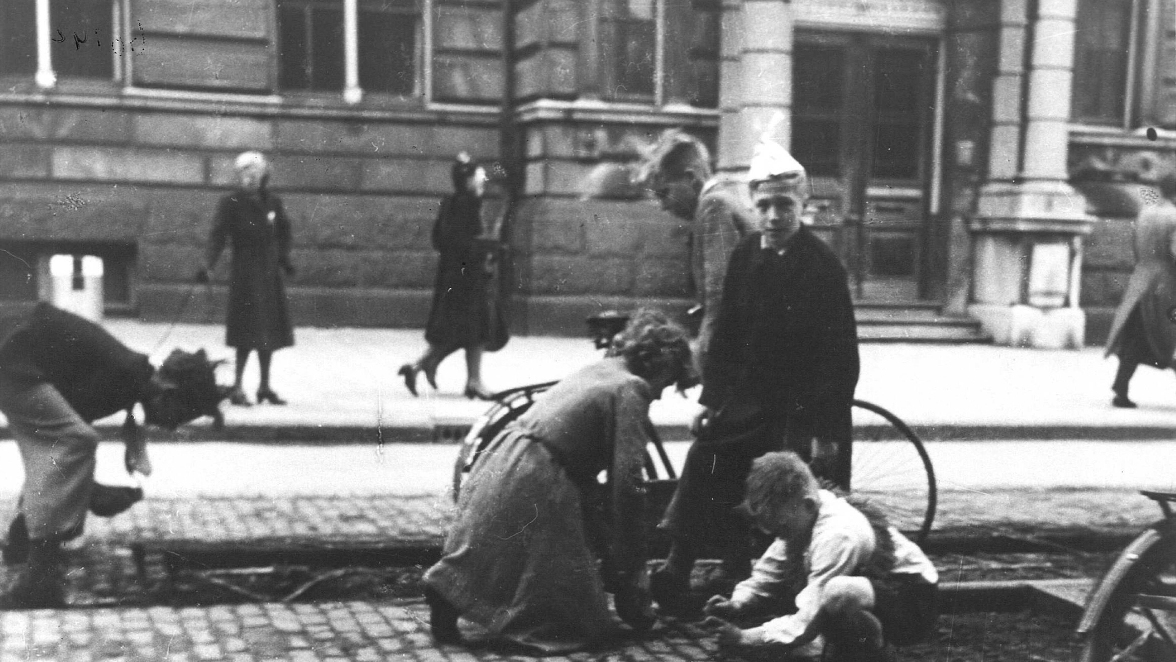 Uitgezonden in de Hongerwinter: 'Dertien kilo zwaarder kwam ik terug ...