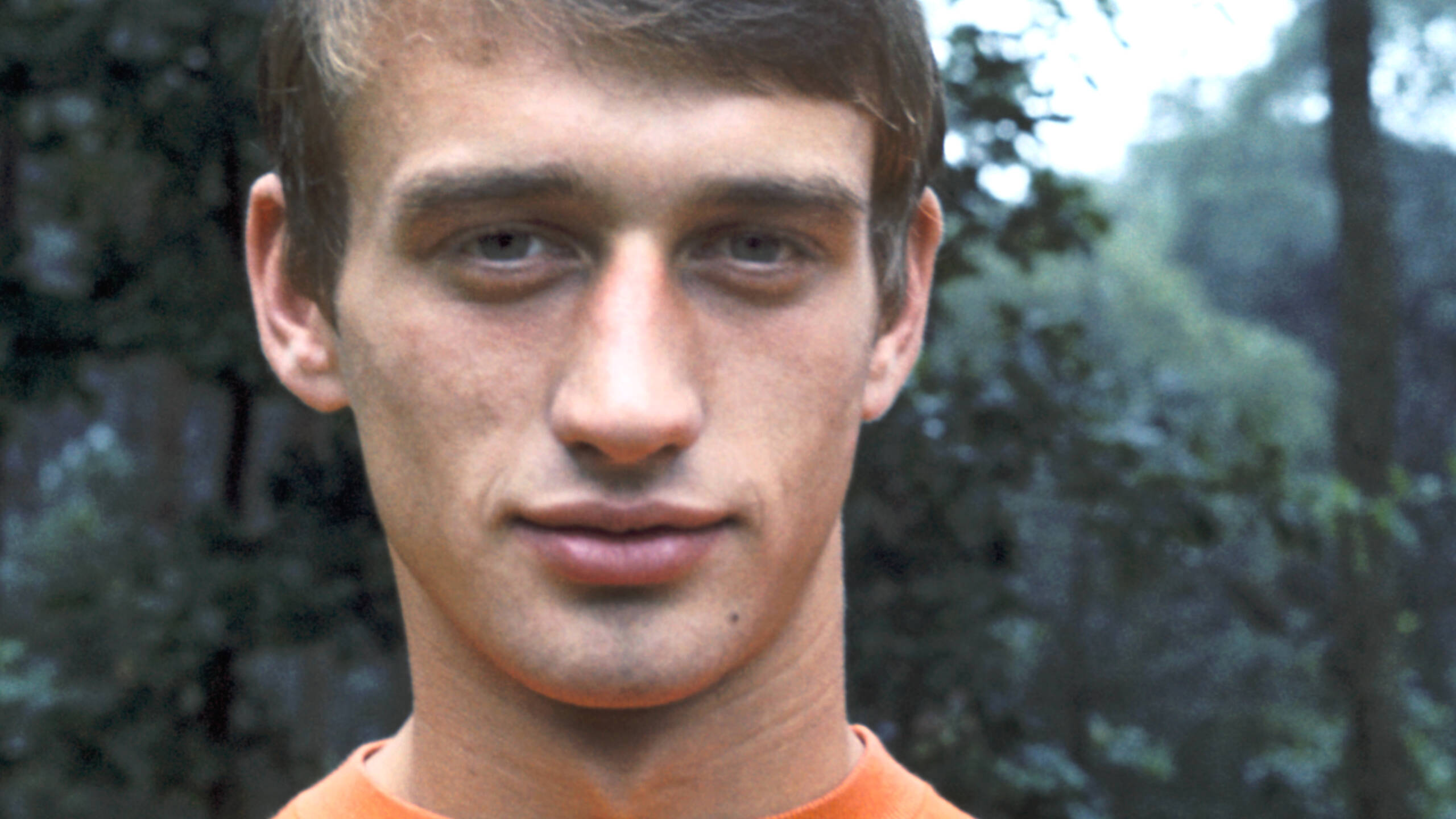 Oud-voetballer Rob Rensenbrink (72) overleden | NOS