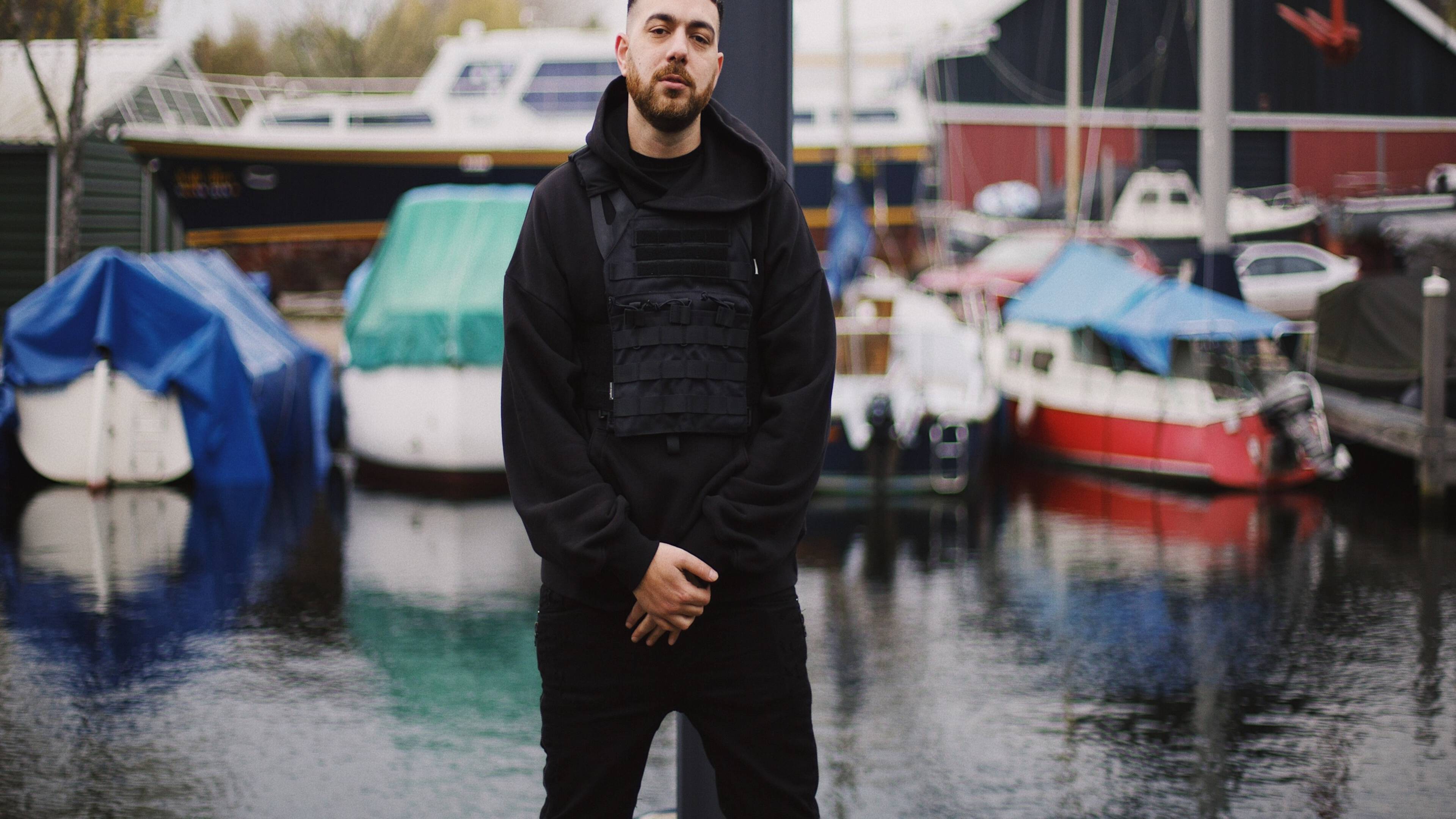 Nederlandse rapper Murda kan tot tien jaar cel krijgen in Turkije | NOS