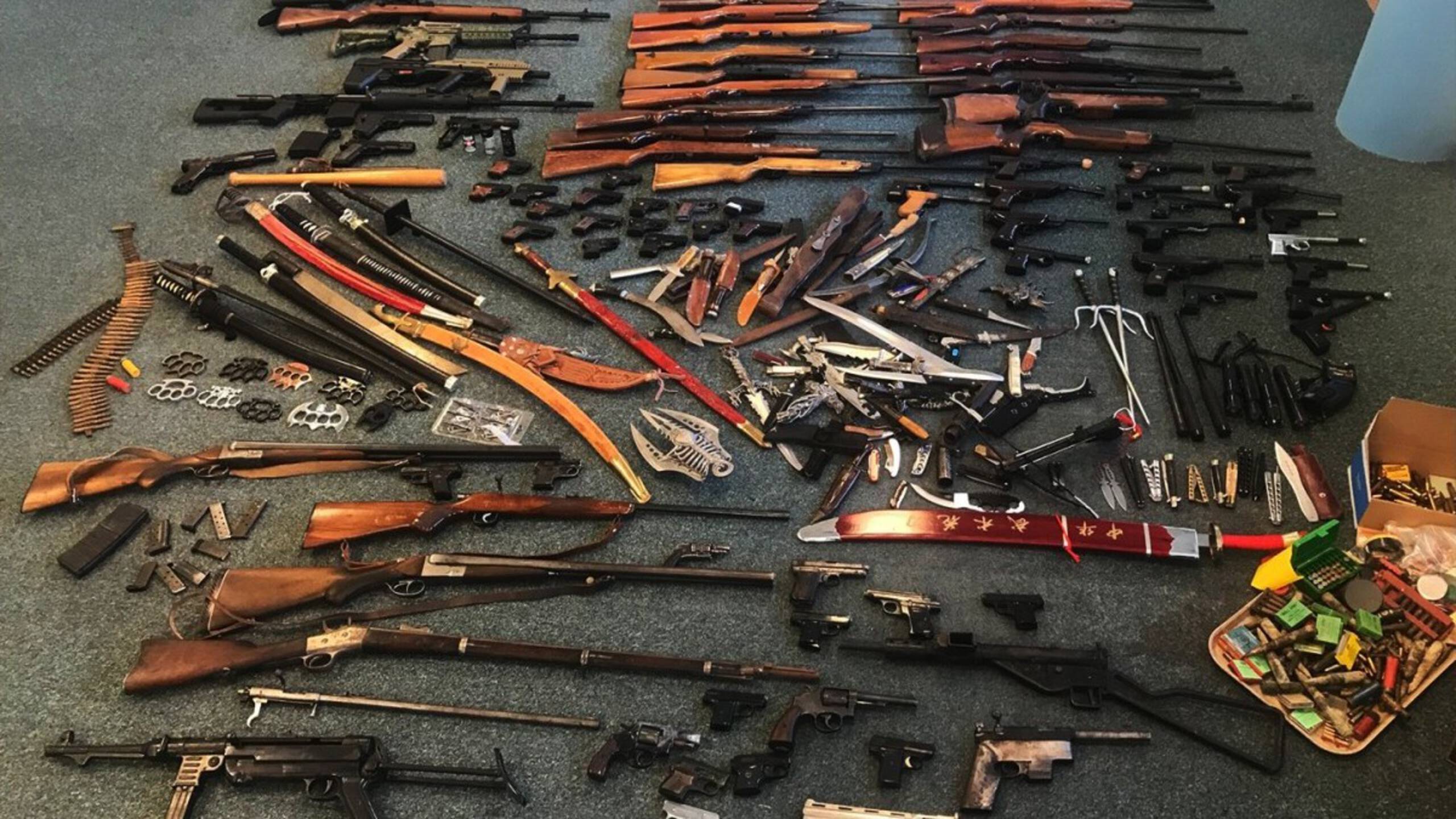 Landelijke inleverdag wapens van de baan | NOS