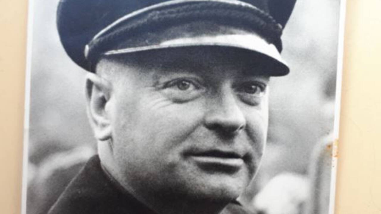 Privédocumenten van NSB-leider Anton Mussert opgedoken | NOS