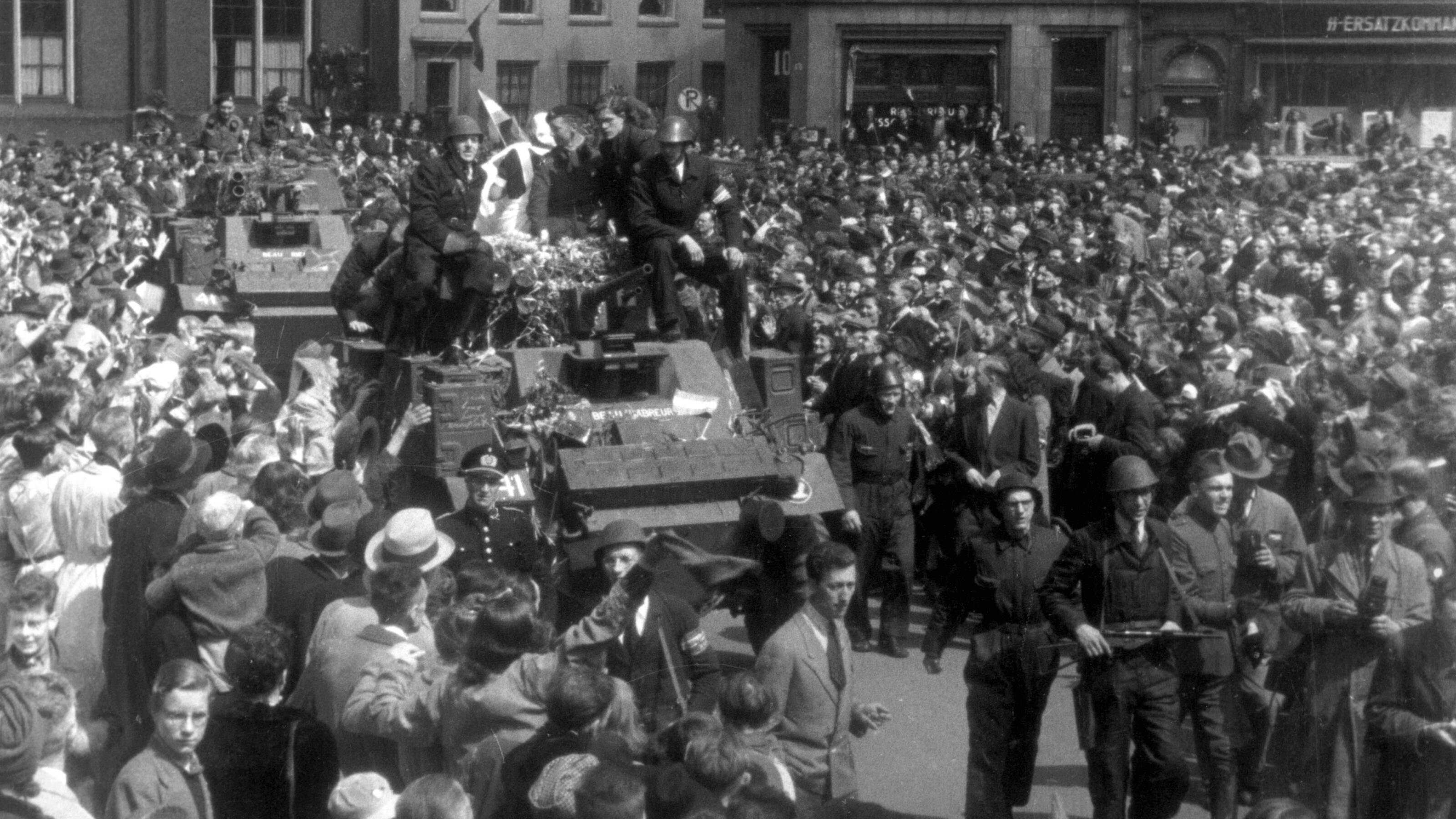 het bevrijdingsjaar | Bevrijdingsroes in Den Haag, Rotterdam en ...
