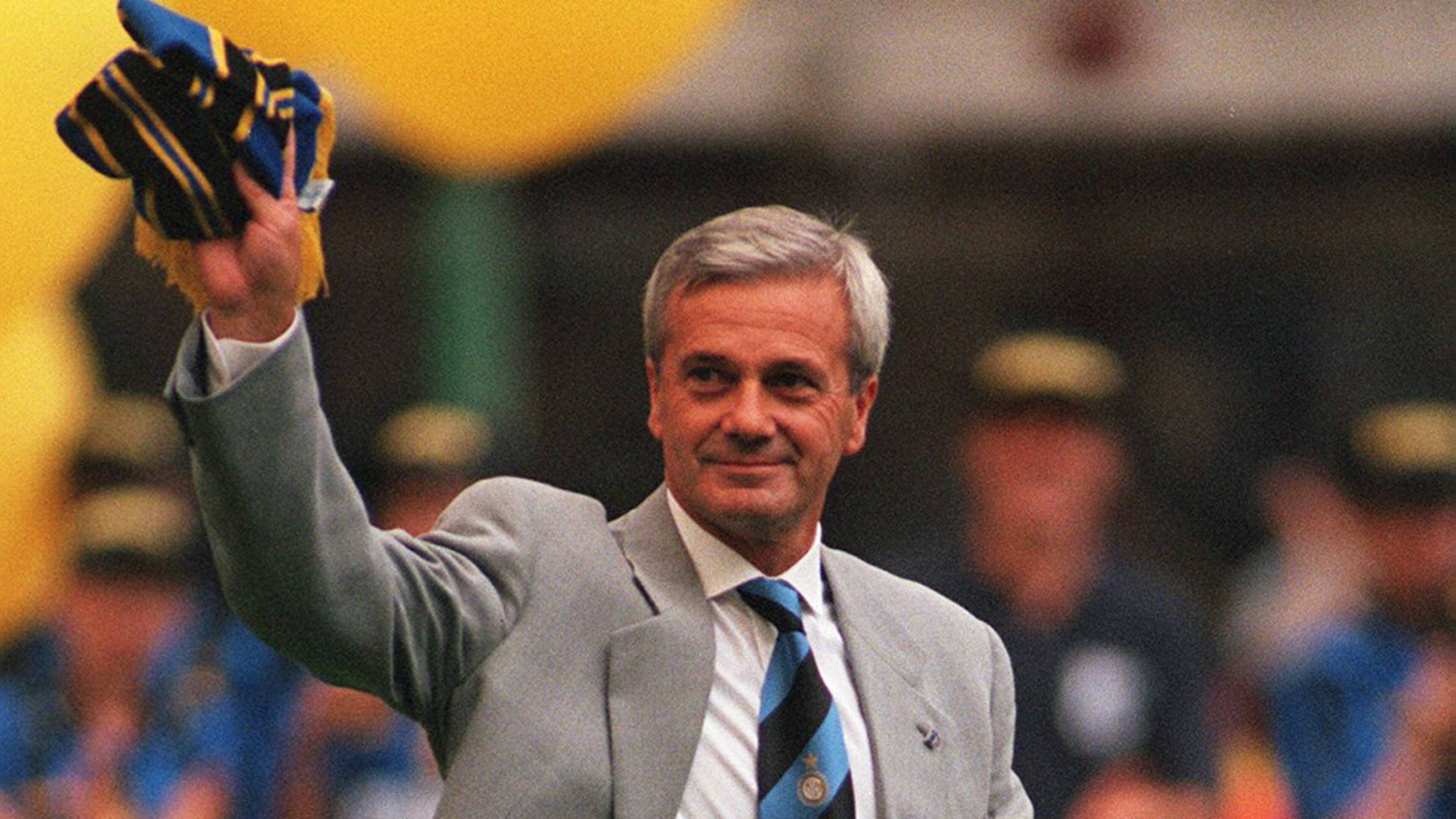 Luigi Simoni (81), die Ronaldo en Winter liet stralen bij Inter ...