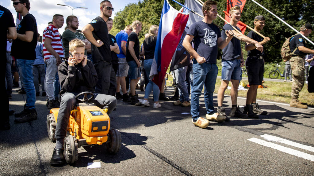 Weer een protest met duizenden boze boeren