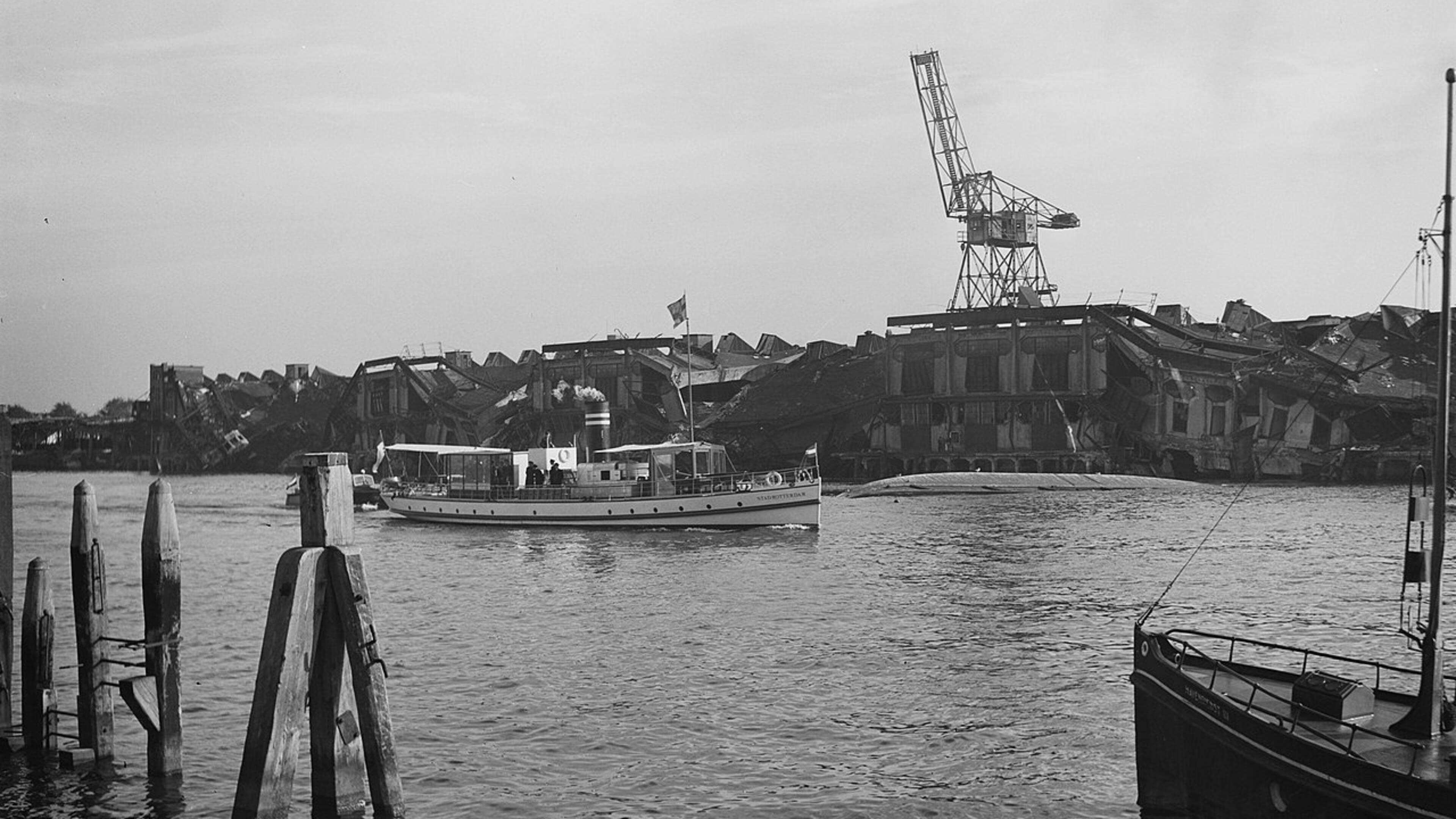 het bevrijdingsjaar | Vakbonden wijzen wilde staking in de Rotterdamse ...