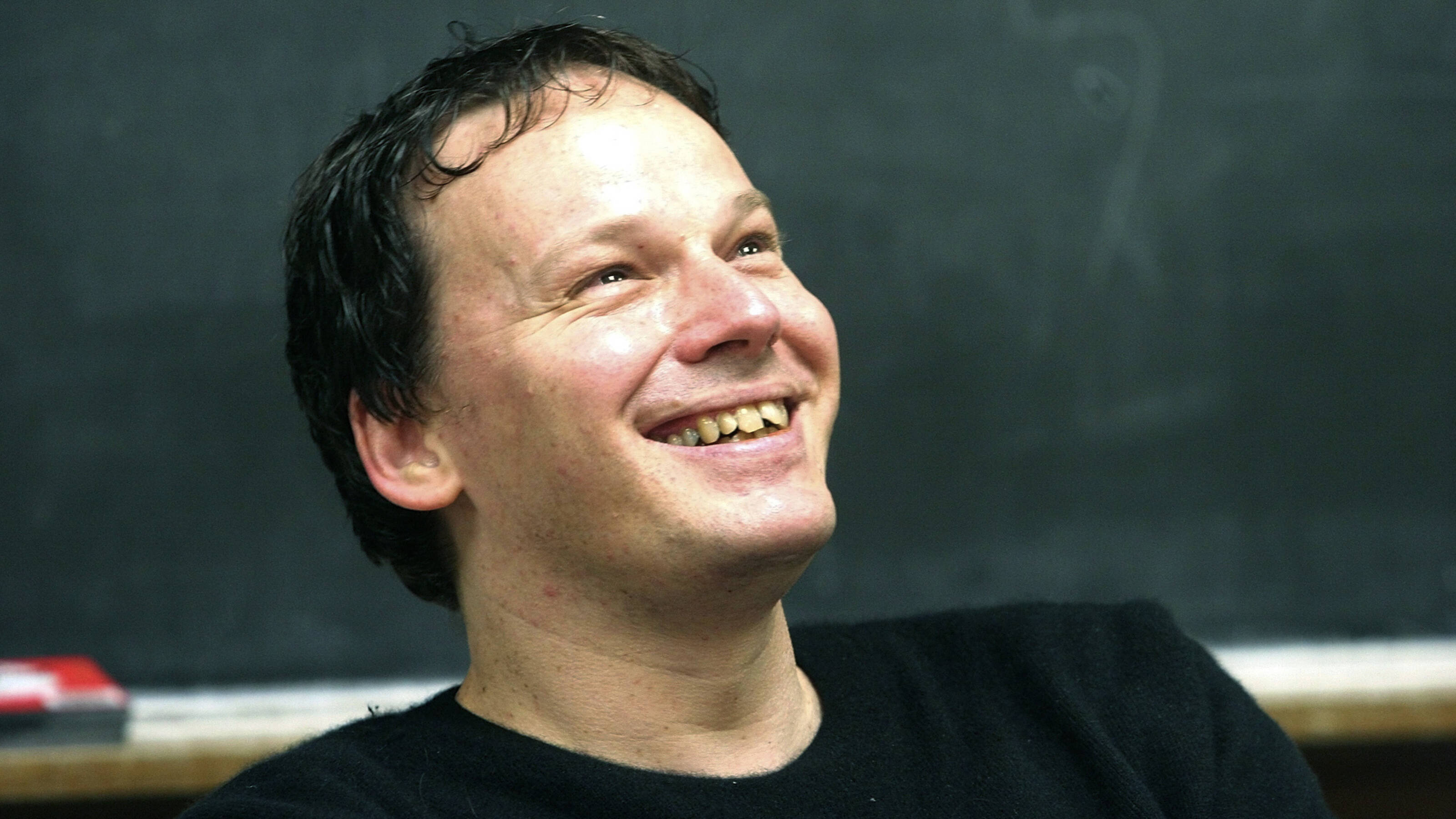 Occupy-activist en antropoloog David Graeber (59) overleden | NOS