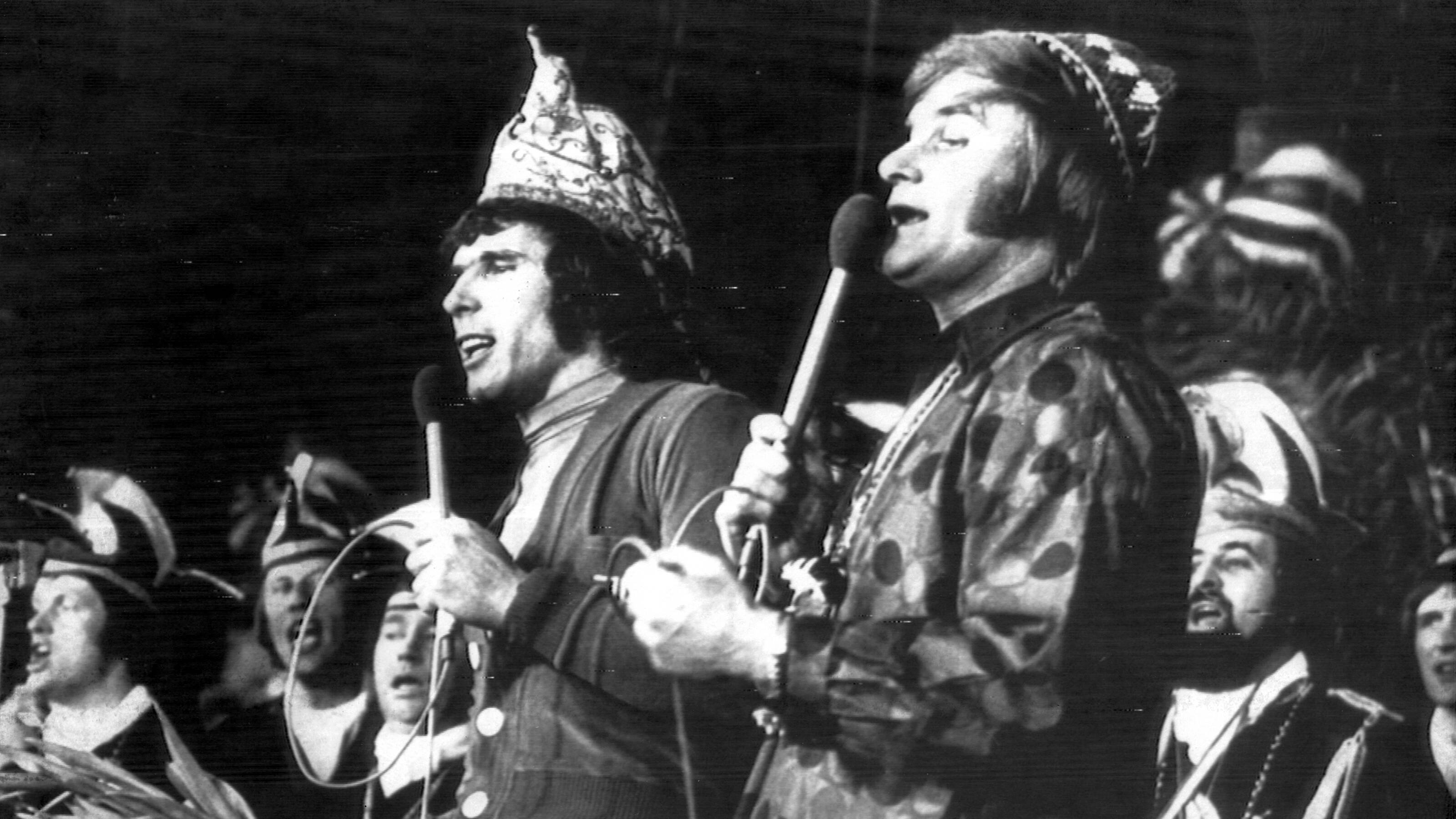 Voormalig scheidsrechter Frans Derks (89) overleden | NOS