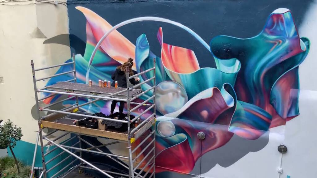 Graffiti-artiesten veranderen stad in groot kunstwerk