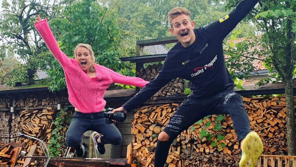 Boaz over zijn zwembad-auto, ouders en salto's maken