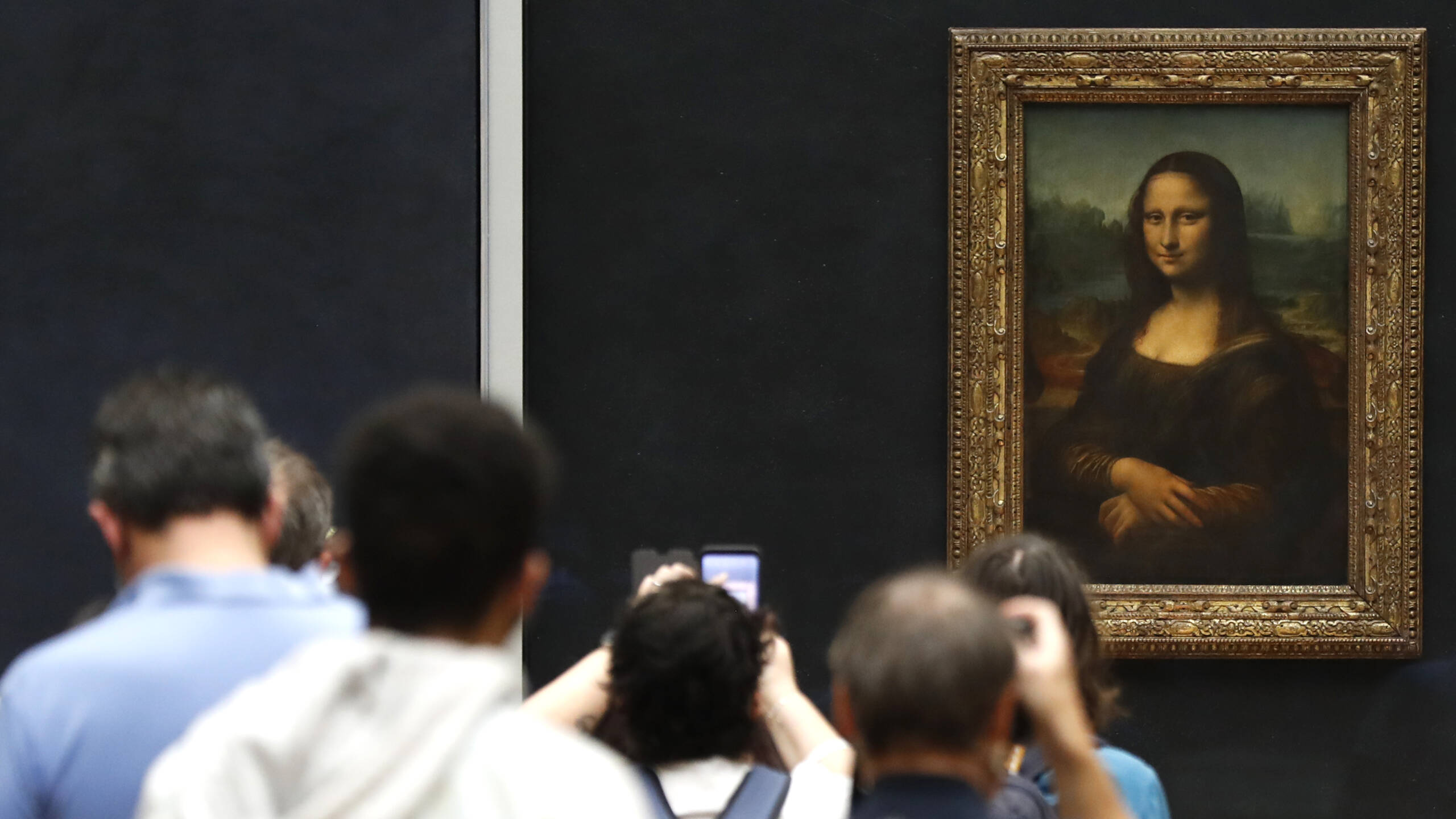 80.000 euro voor intiem moment met Mona Lisa | NOS