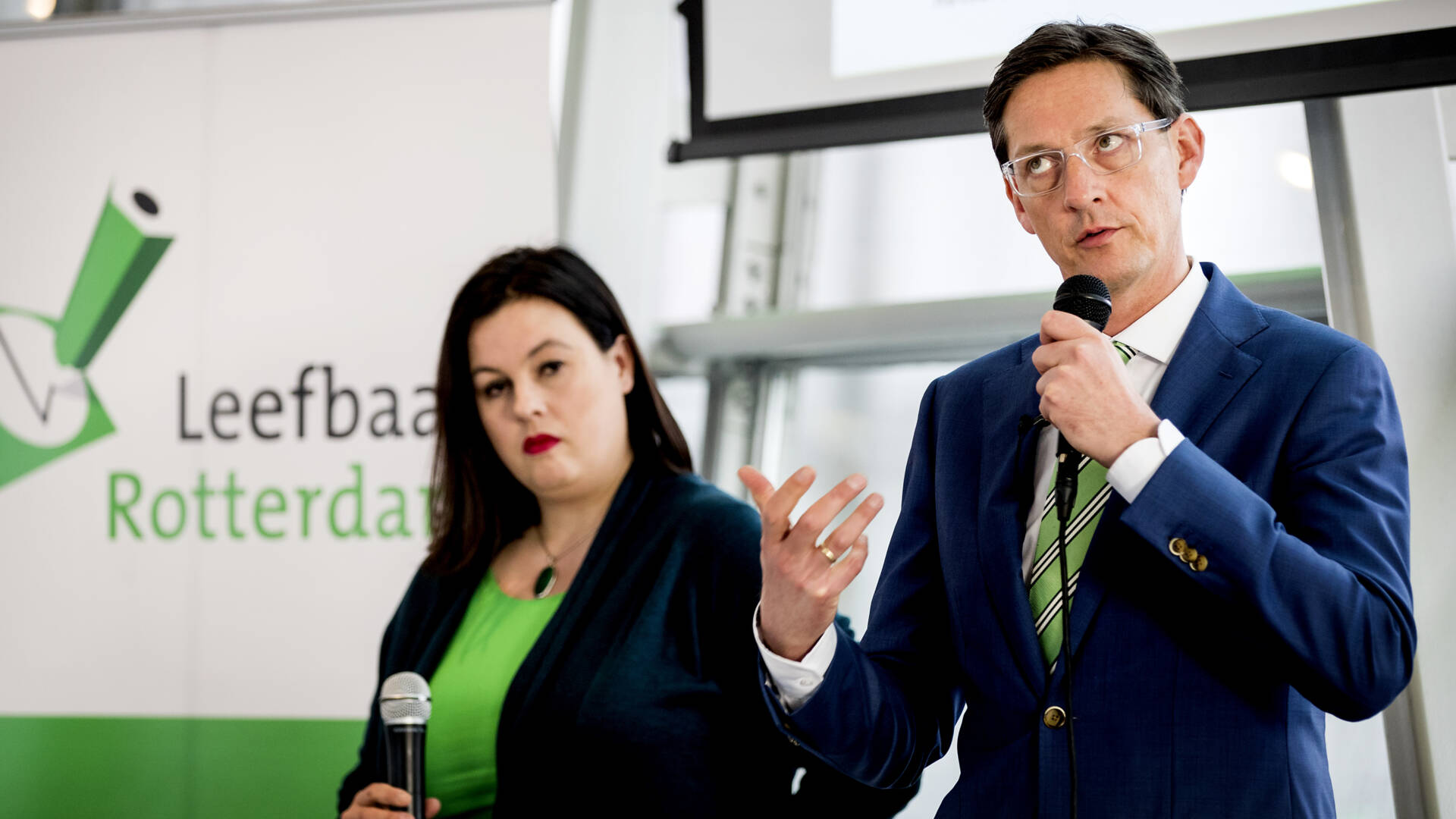 Afgescheiden FvD-leden Limburgs Parlement zeggen nee tegen JA21 | NOS