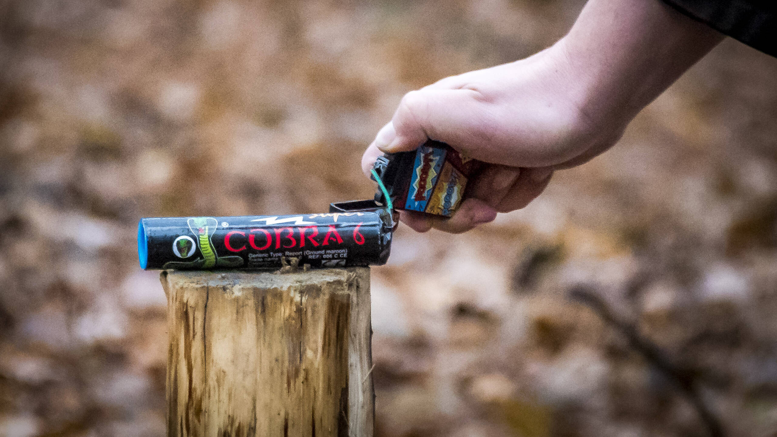 Minder vuurwerkgewonden, maar relatief veel meer jongeren | NOS