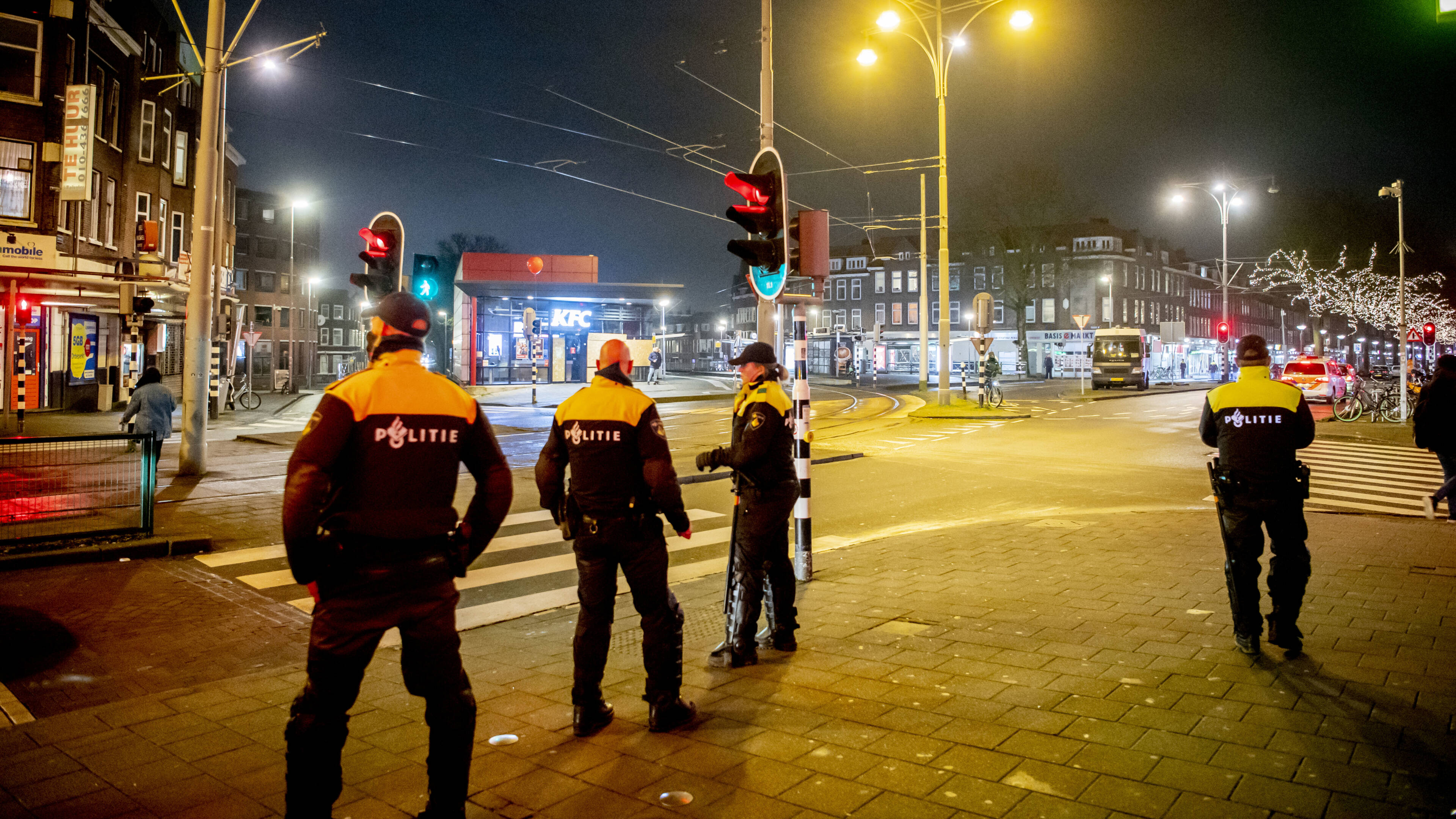 Is de avondklok nu opgeheven? En vijf andere vragen over de avondklok ...