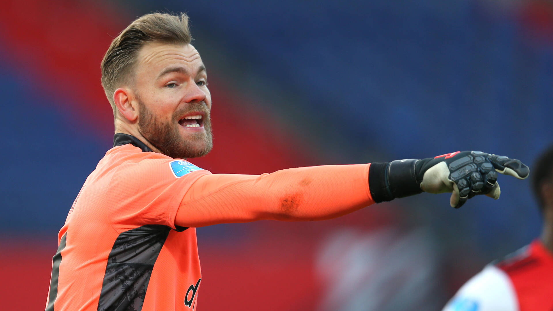 Feyenoord-doelman Marsman naar Inter Miami, de club van Beckham | NOS