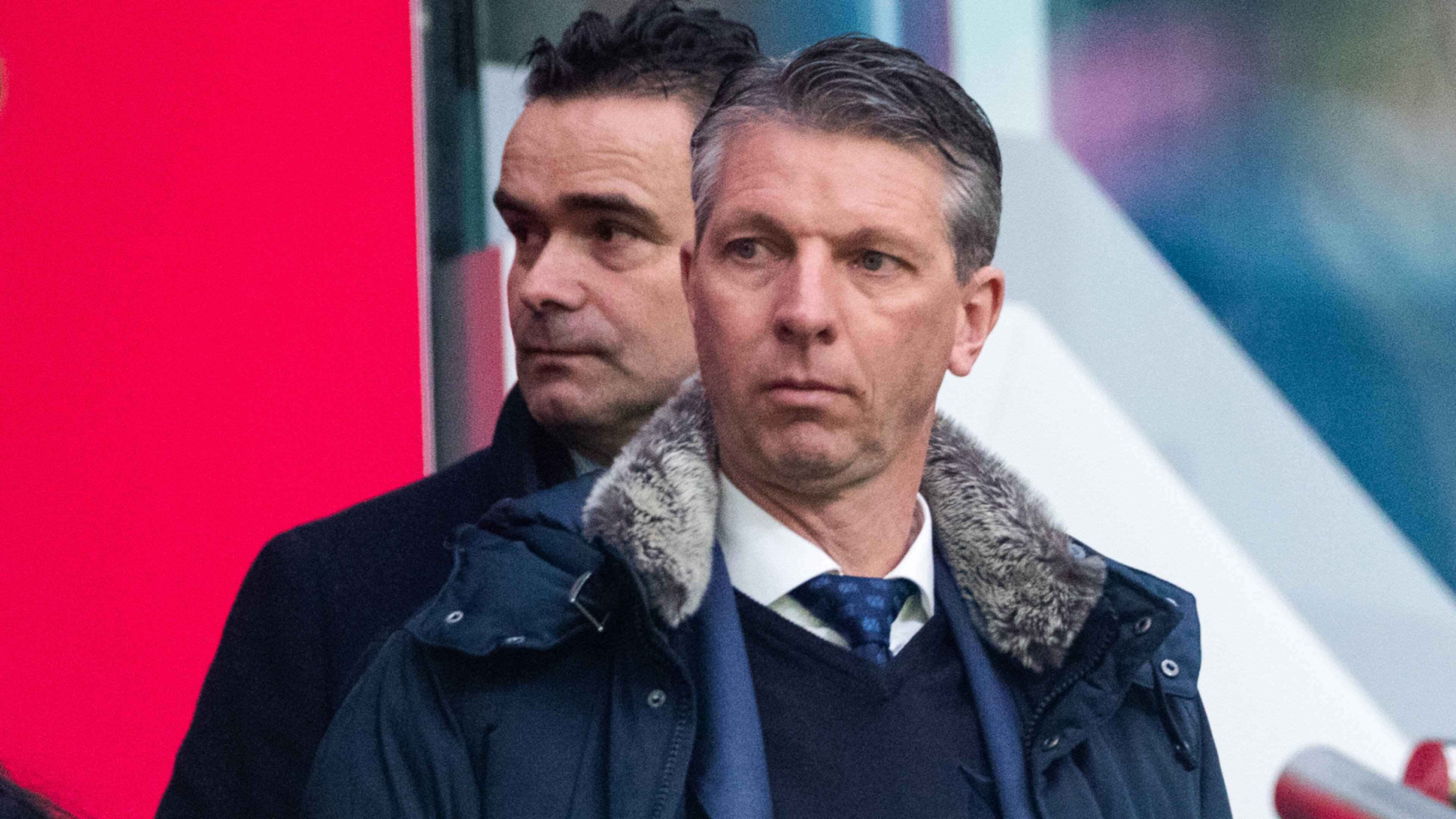 Ajax verwelkomt Hamstra, die als assistent Overmars gaat fungeren | NOS